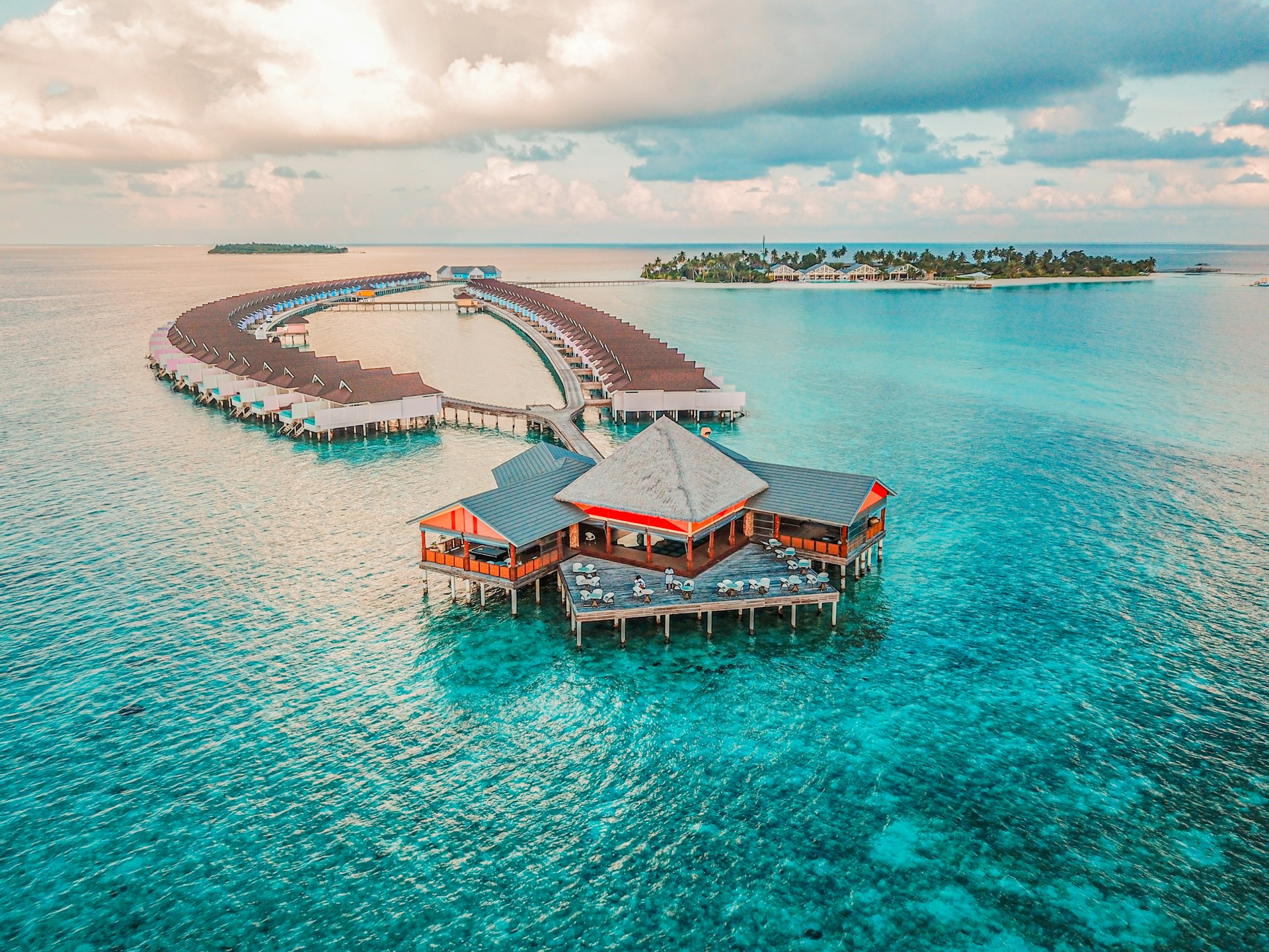 Best Honeymoon Destinations 2026 | Romantic Luxury Getaways